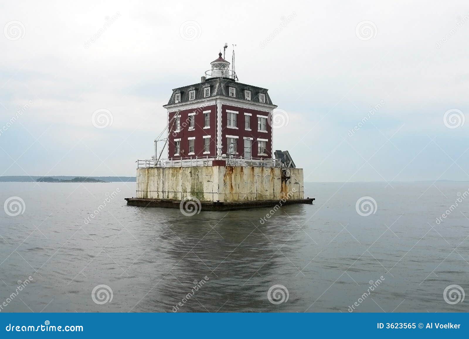 Lighthouse house stock image. Image of lighthouse, roof - 3623565