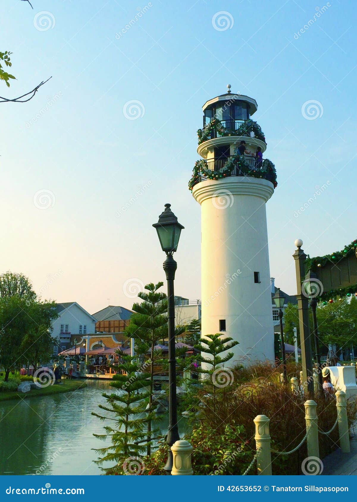 The lighthouse editorial photography. Image of lake, peaceful - 42653652