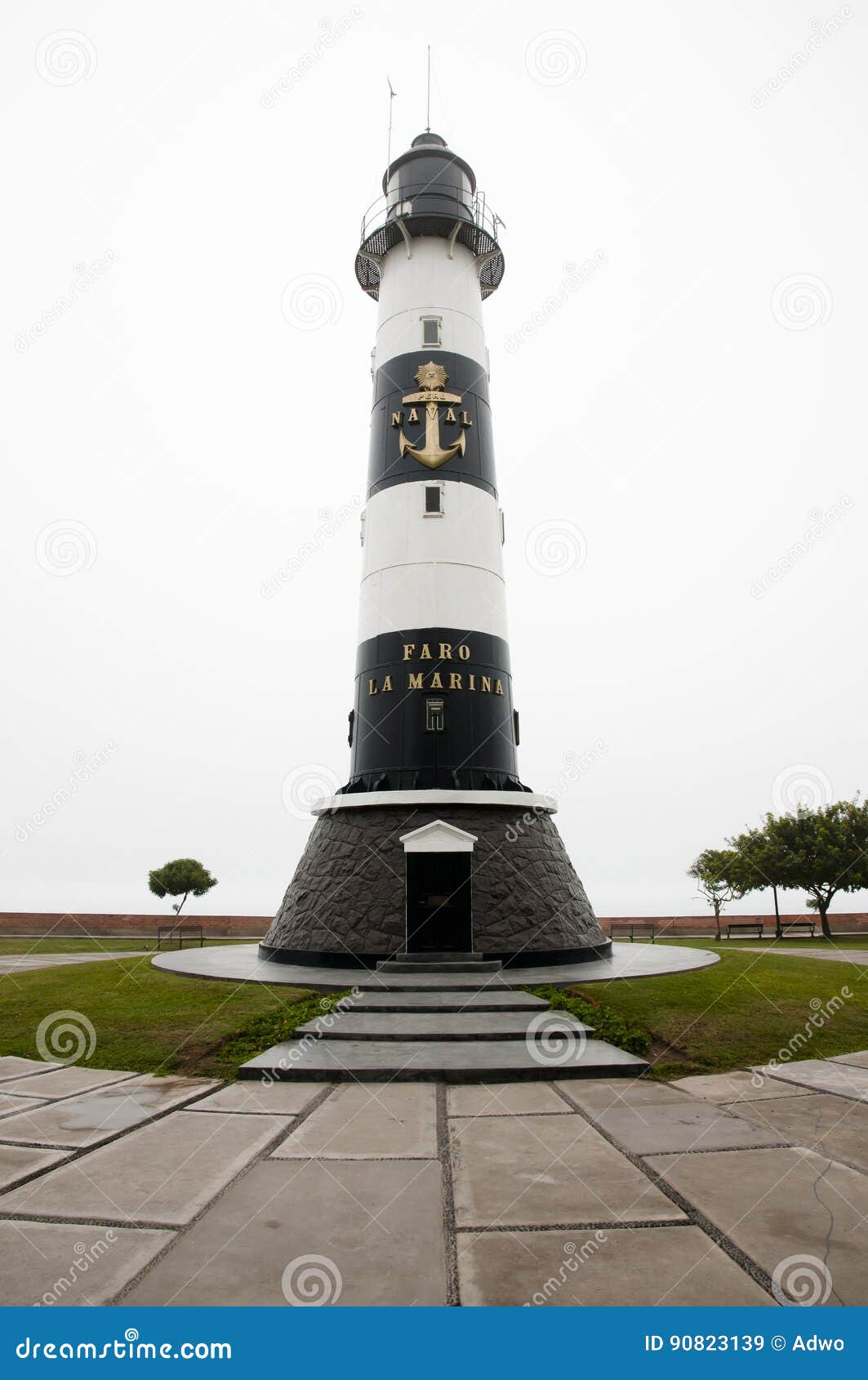 Lighthouse - Lima - Peru editorial stock image. Image of fishing - 90823139