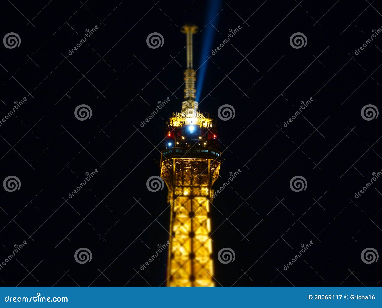A Lighthouse in Paris editorial photography. Image of restaurant - 28369117