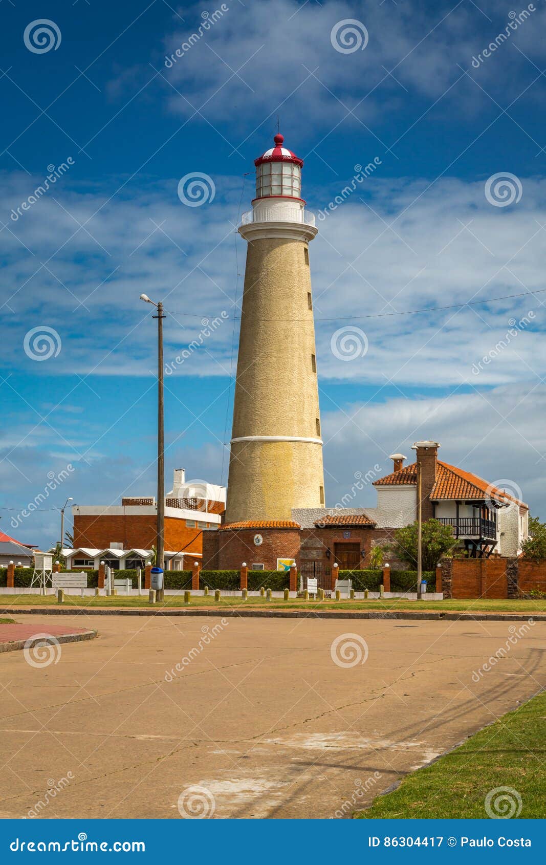Lighthouse in Punta Del Este Editorial Photography - Image of horizon ...