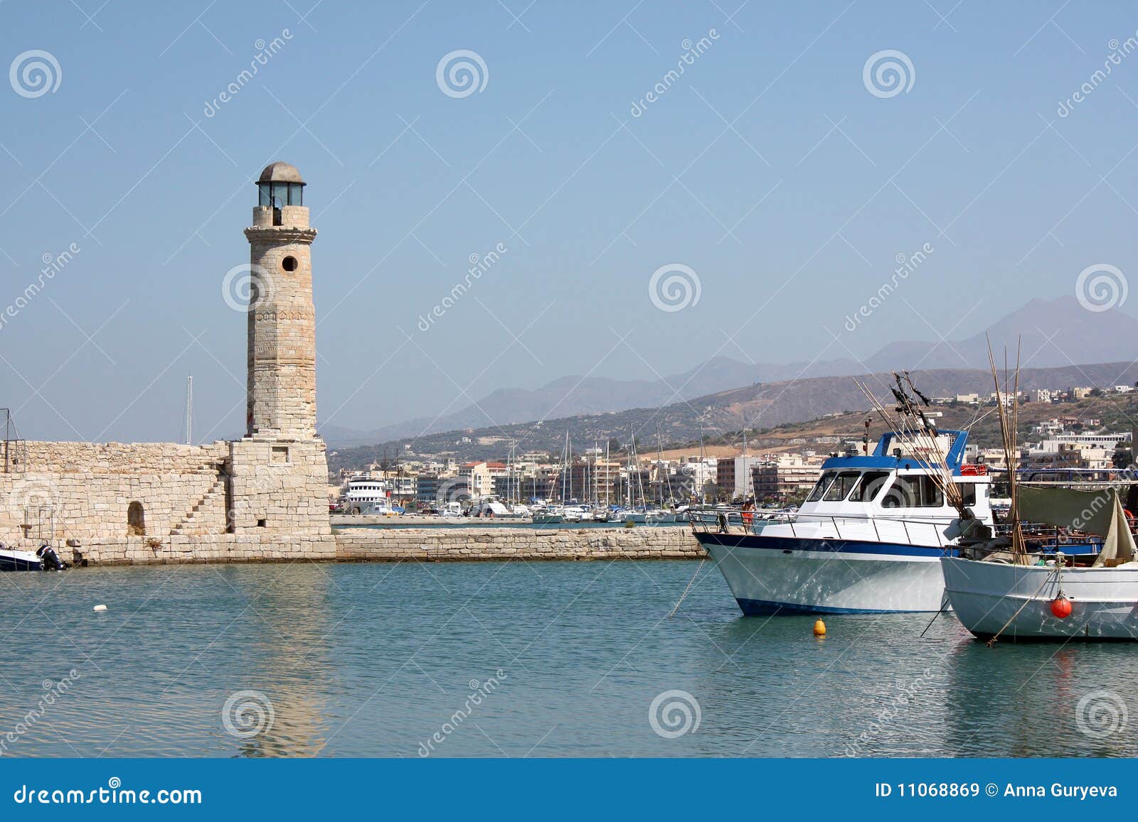 Lighthouse in Rethymno, Crete Stock Image - Image of rethymno, harbour ...