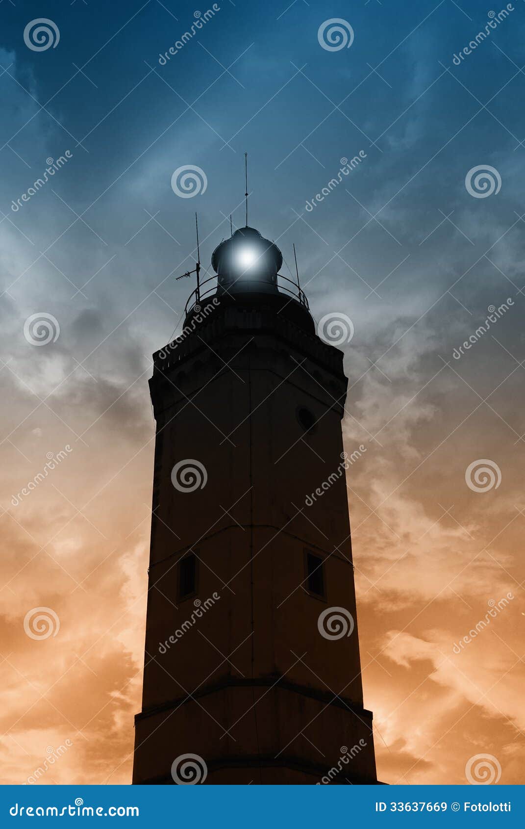 Lighthouse at twilight stock image. Image of dusk, cool - 33637669