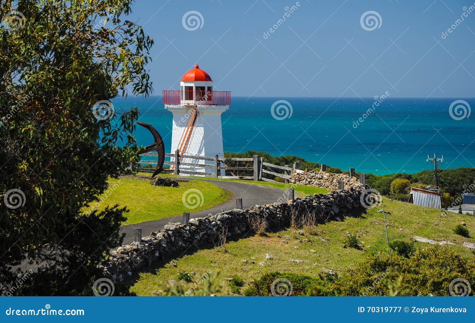 The Lighthouse at Warrnambool. Stock Image - Image of pond, birds: 70319777