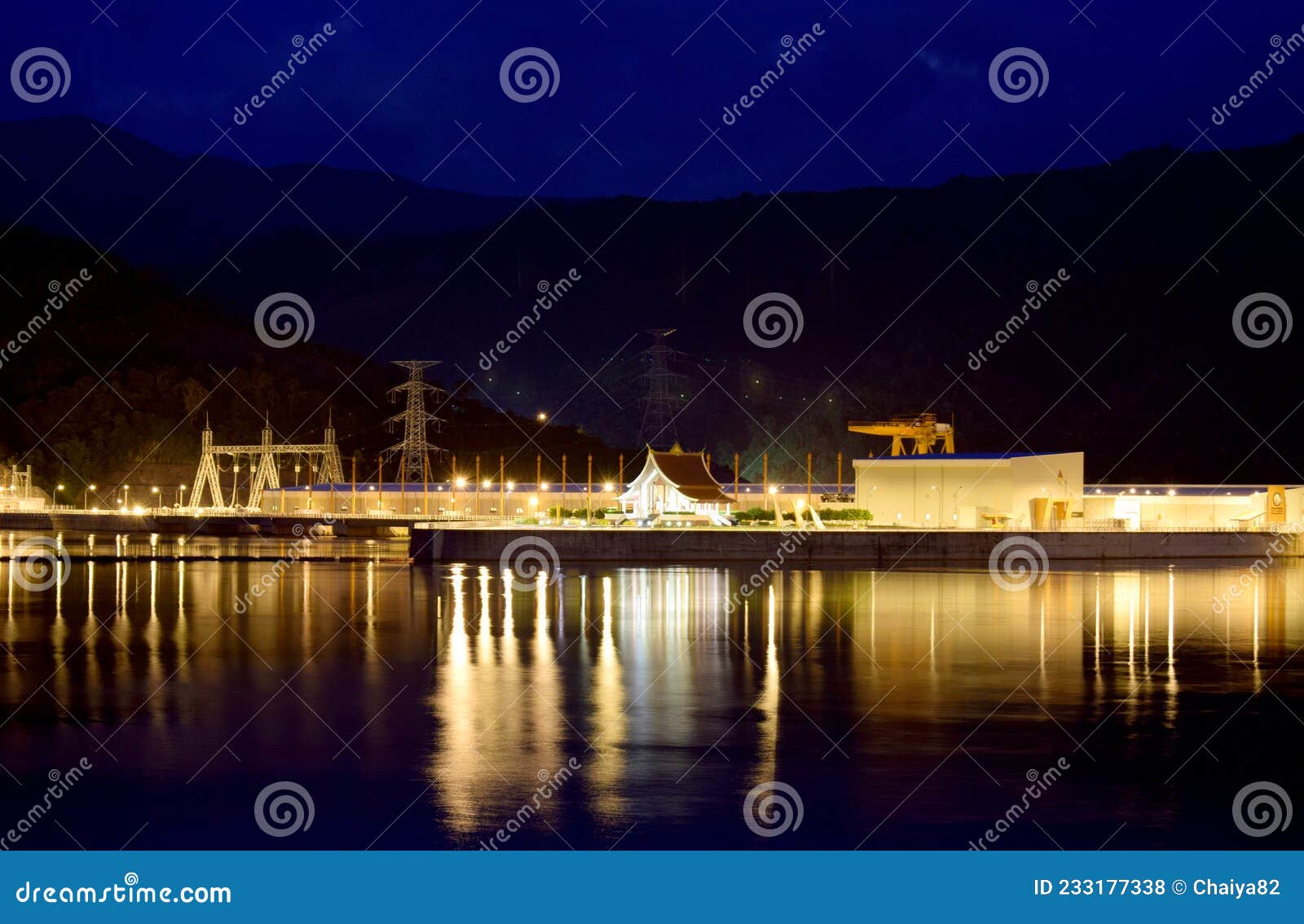 The Lighting Beautiful of Dam Stock Photo - Image of autumn, beach ...