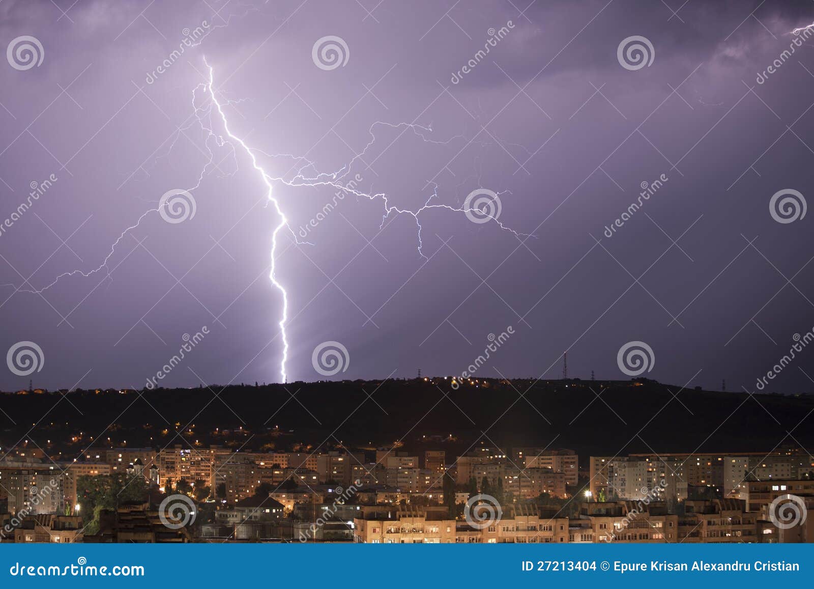 Lightning Over Toronto Downtown Skyline Royalty-Free Stock Photography ...