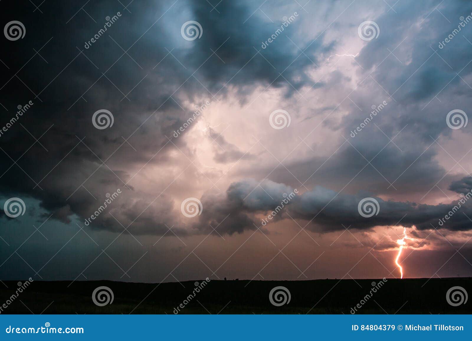 Lightning in a Storm at Night Stock Image - Image of stormchaser, dark ...