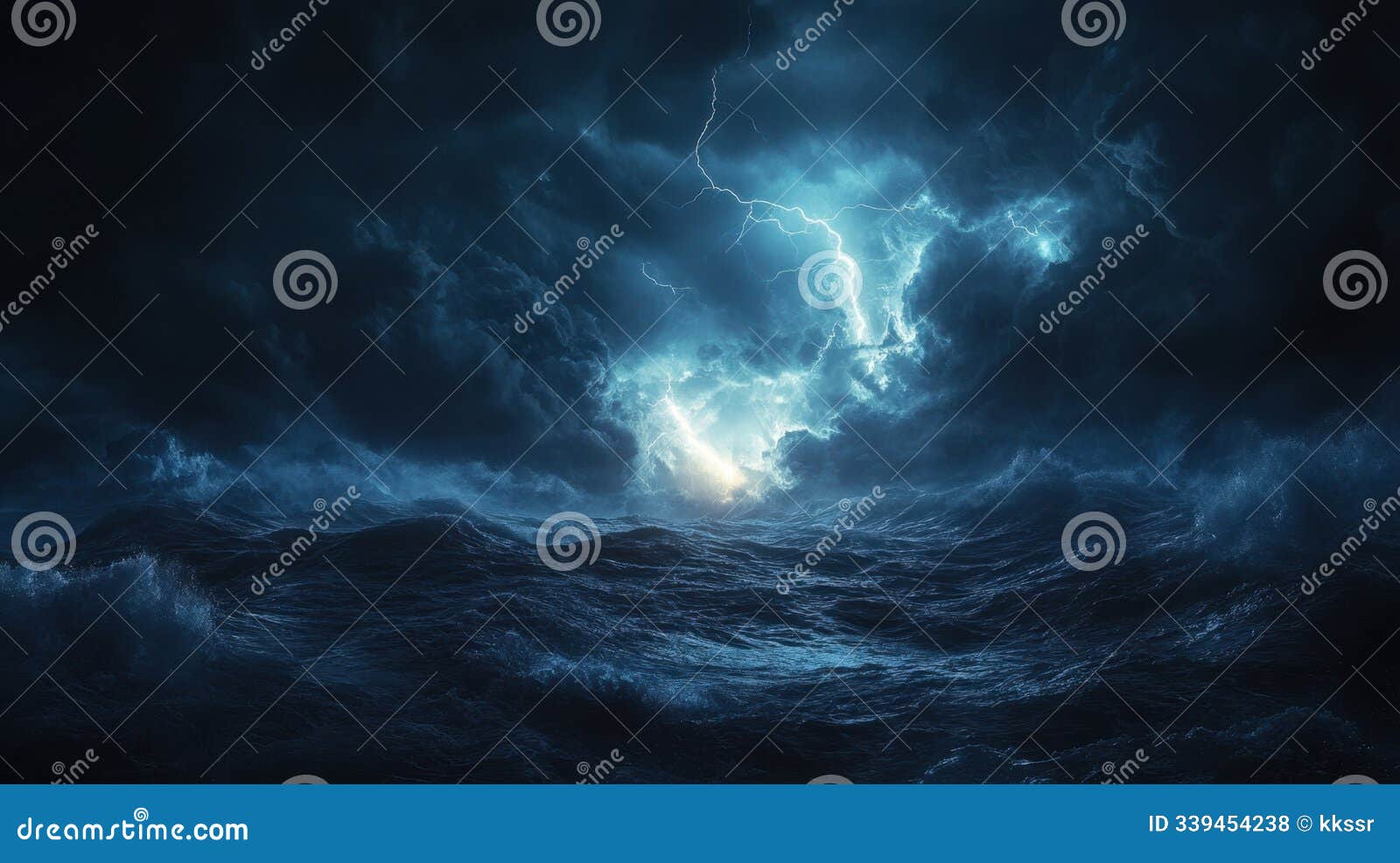 Lightning Storm Ocean, a Powerful Lightning Storm Illuminates the Dark ...