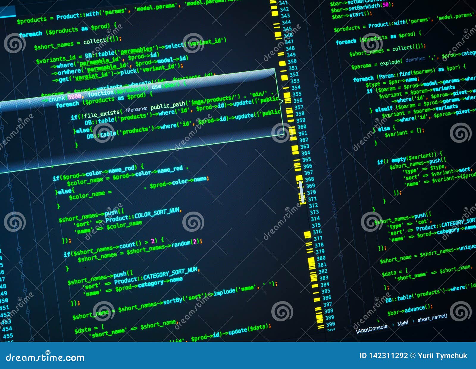 Lignes Du Codage De PHP Sur L'écran Code Vert Sur Le Fond Bleu-foncé ...