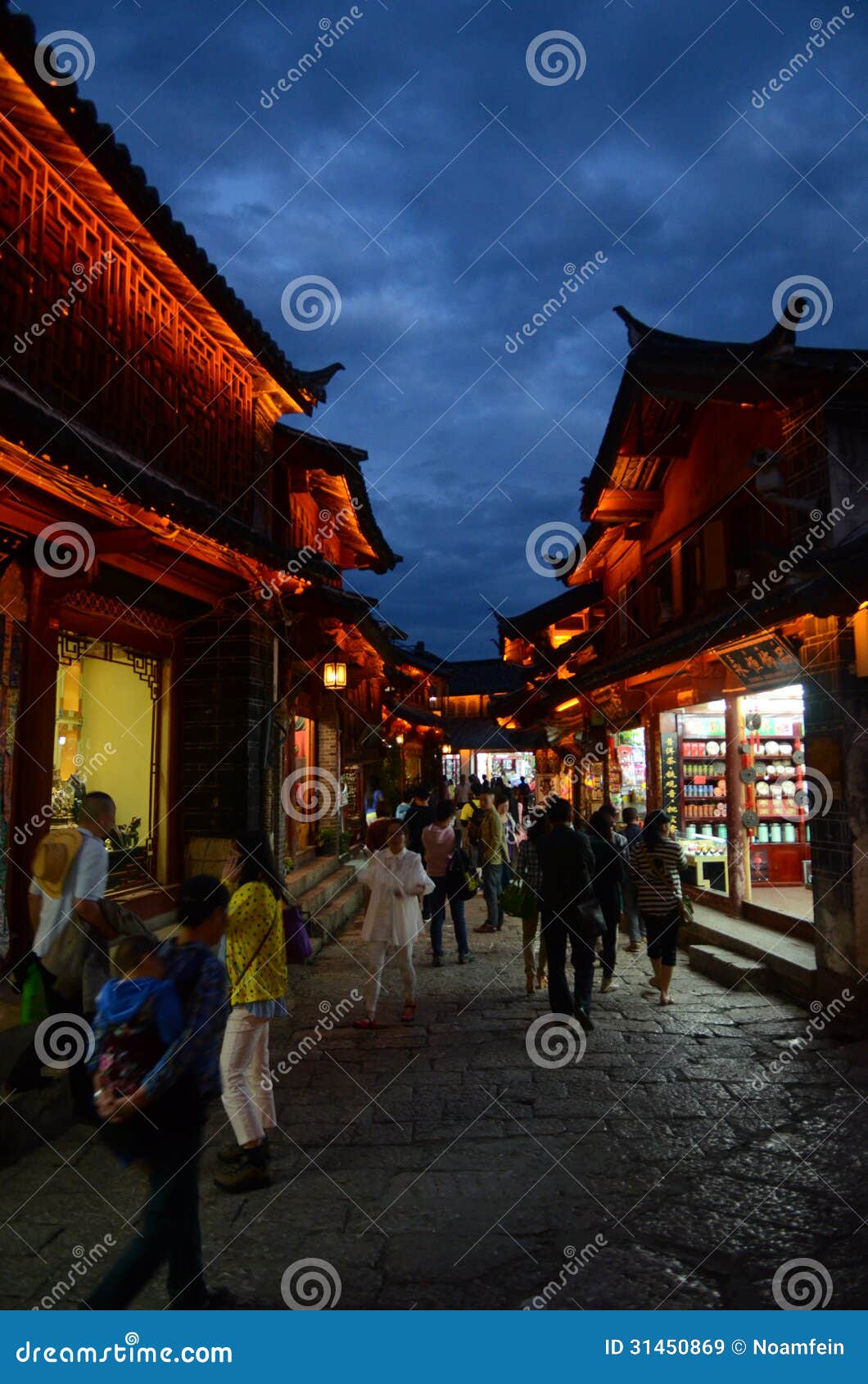 Lijiang by night editorial stock image. Image of roof - 31450869