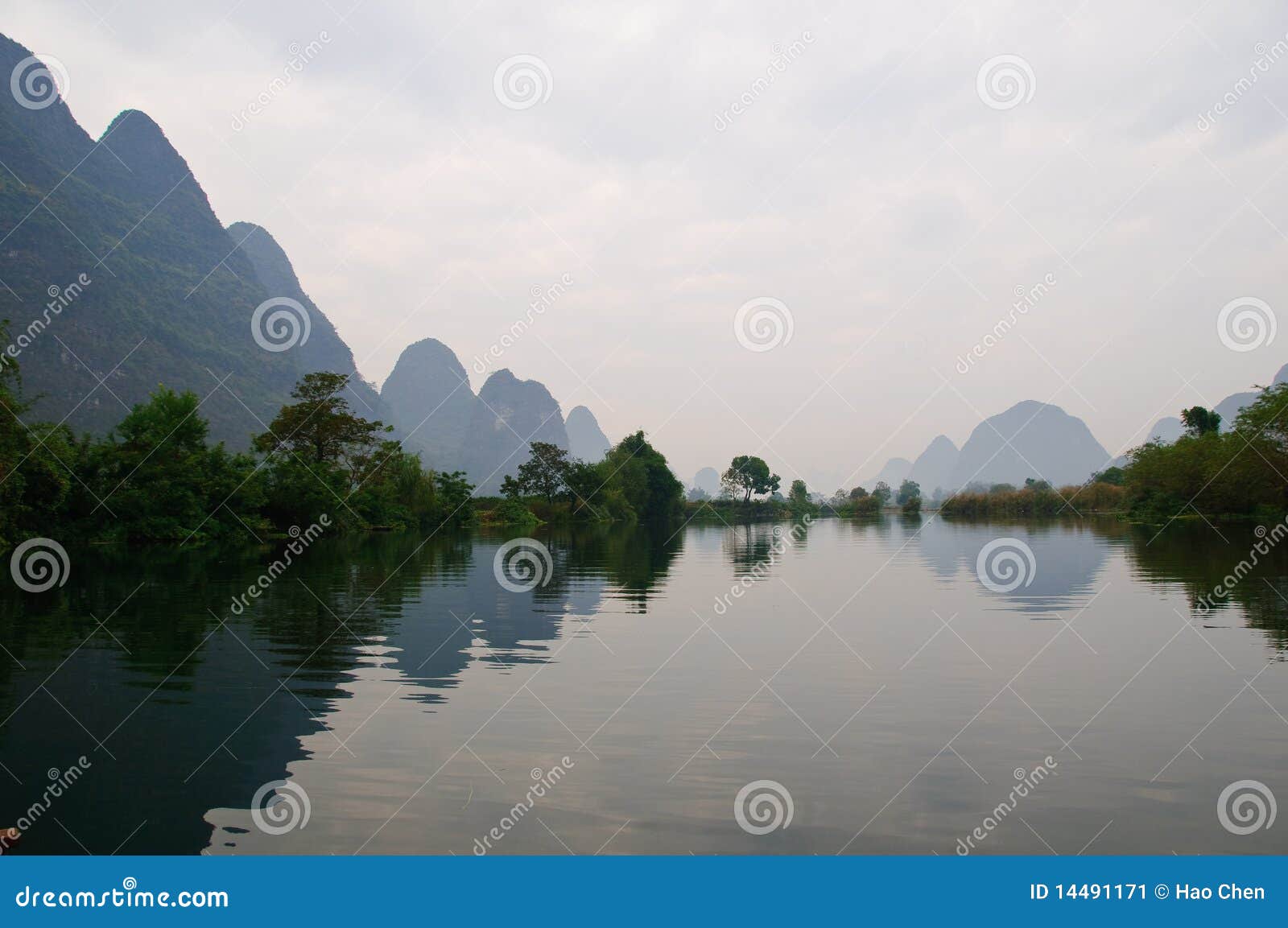 Lijiang River in Guilin, China Stock Image - Image of river, lake: 14491171