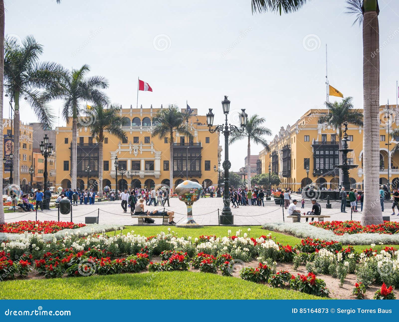 Lima main square life editorial stock photo. Image of government - 85164873