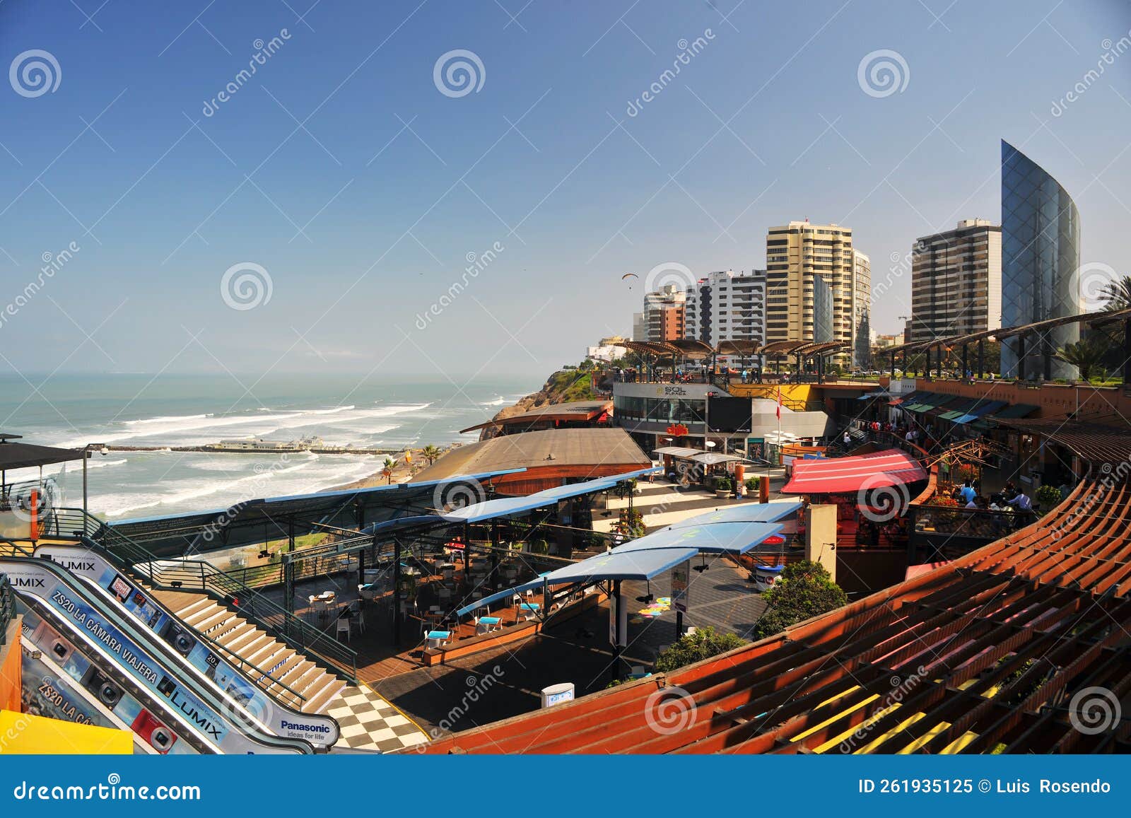 LIMA, PERU - CIRCA 2015: Panoramic View of Larcomar and the Green Coast ...