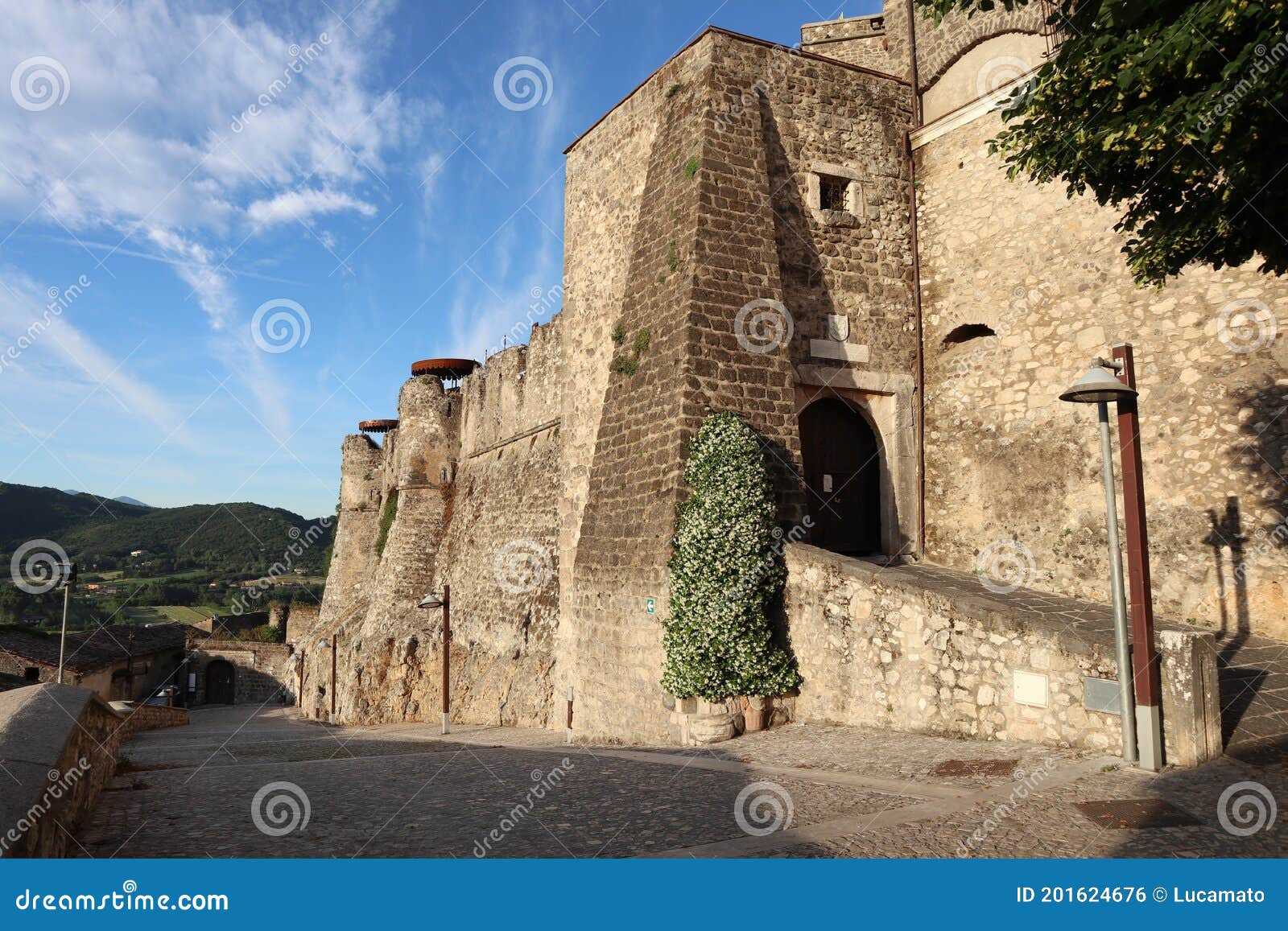 Limatola - Entrata Del Castello Stock Photo - Image of center, path ...