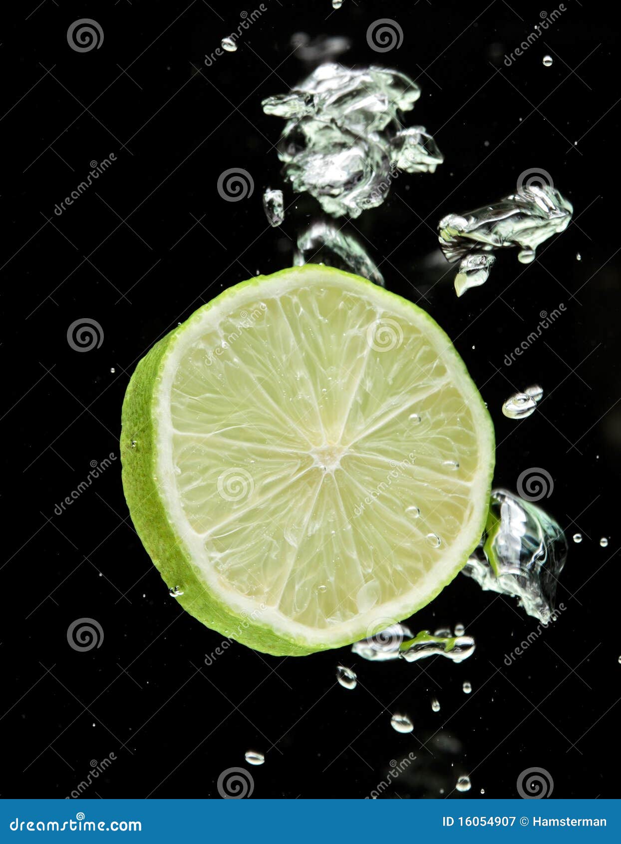 Lime (lemon) Falling in Water Stock Image - Image of close, black: 16054907