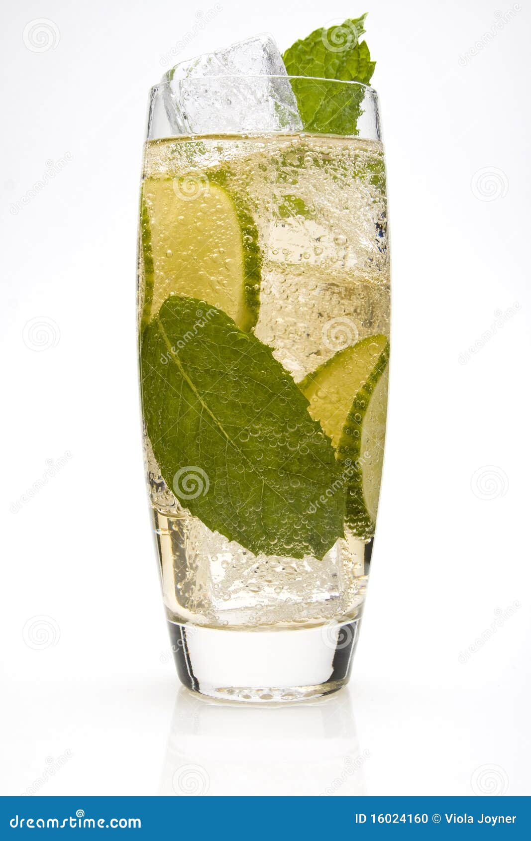 Lime Spritzer Cocktail stock photo. Image of cocktail - 16024160