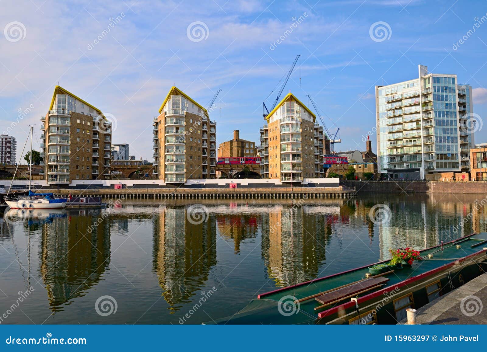 Limehouse Basin, Tower Hamlets, London, England Stock Image - Image of ...