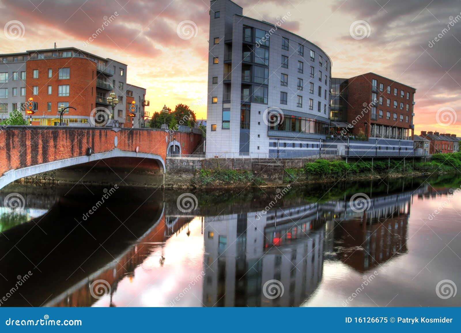 Limerick city scenery stock image. Image of scenic, freedom - 16126675