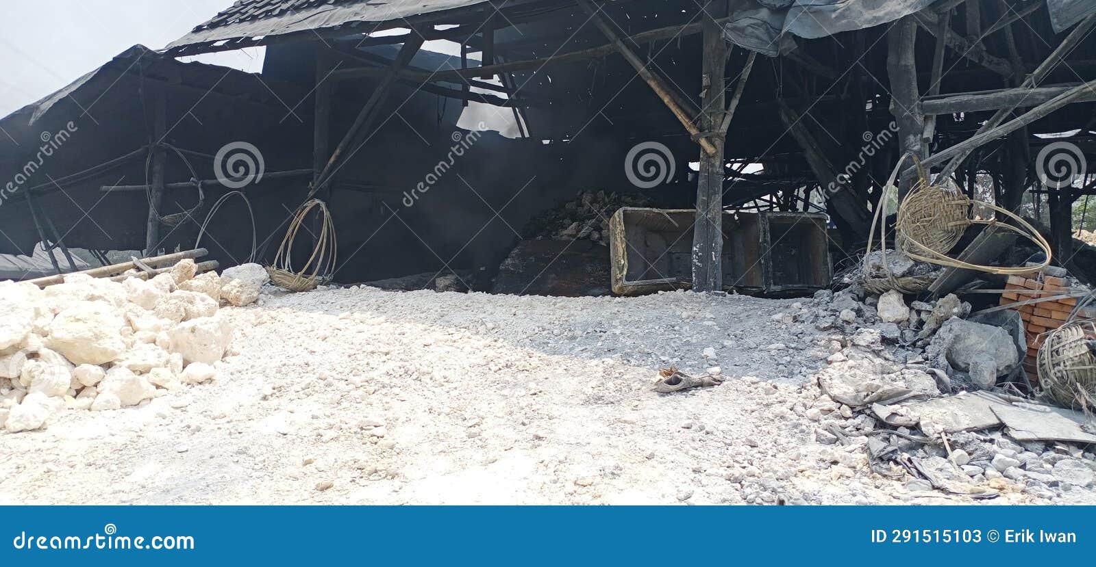 Limestone Processing Industry Stock Image - Image of soil, roof: 291515103