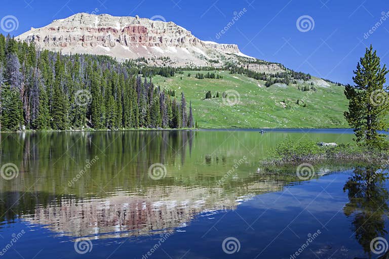 Beartooth Butte and Beartooth Lake Stock Photo - Image of natural ...