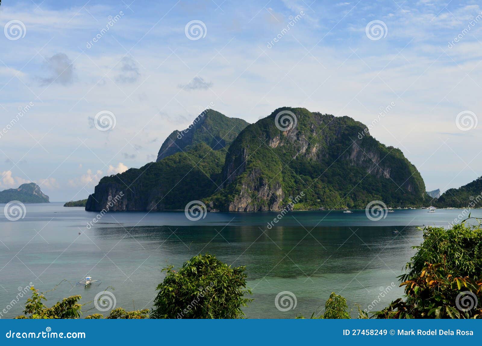 Limestone of El Nido stock image. Image of resort, limestone - 27458249