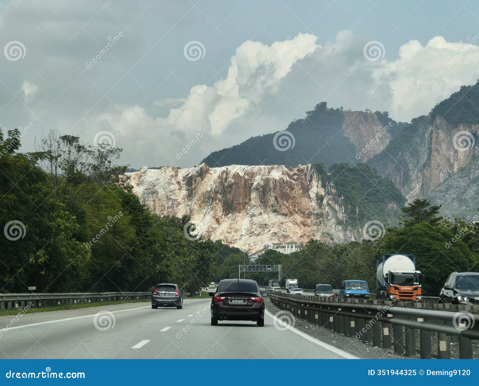 Limestone Hills in Jalan Tasik in Perak, Malaysia Editorial Image ...