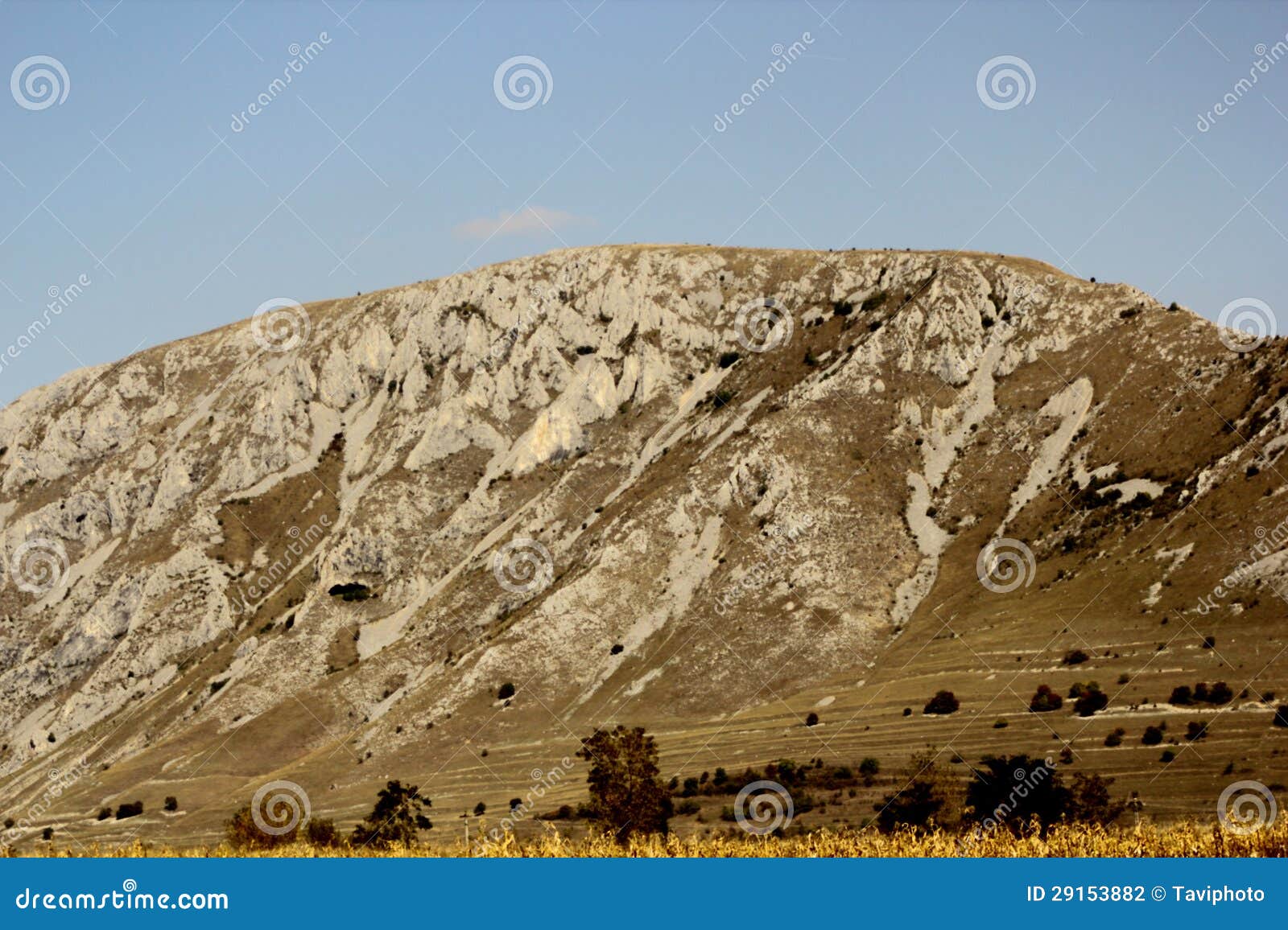 Limestone ridge stock photo. Image of ridge, hill, panorama - 29153882