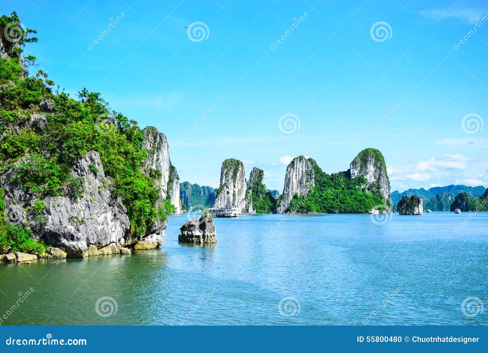 Limestone Rocks in Halong Bay, Vietnam Stock Photo - Image of long ...