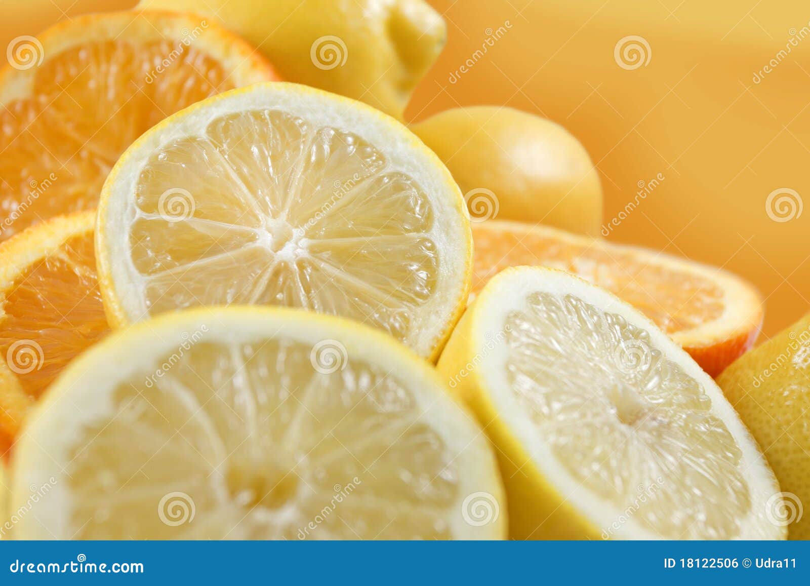 Limones y naranjas foto de archivo. Imagen de color, fresco - 18122506