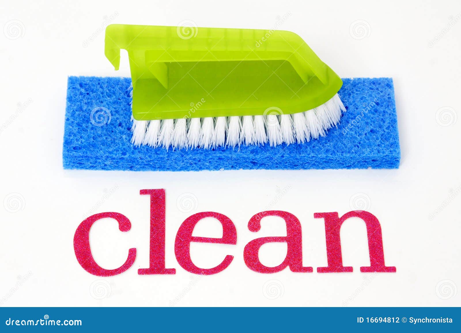 Limpie - Las Esponjas Y Aplique Con Brocha Foto de archivo - Imagen de ...