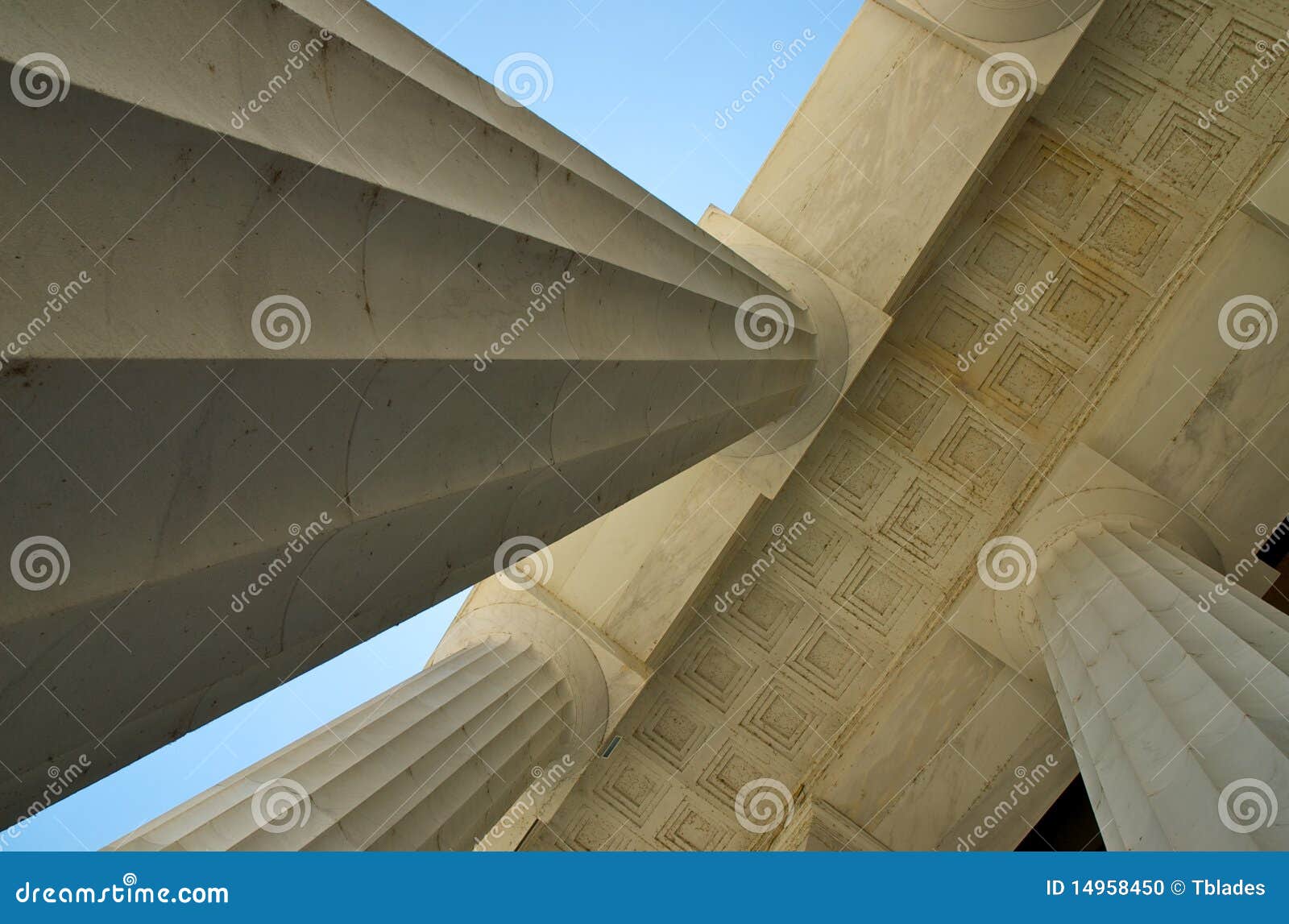 Lincoln Memorial Columns stock photo. Image of tree, landmark - 14958450