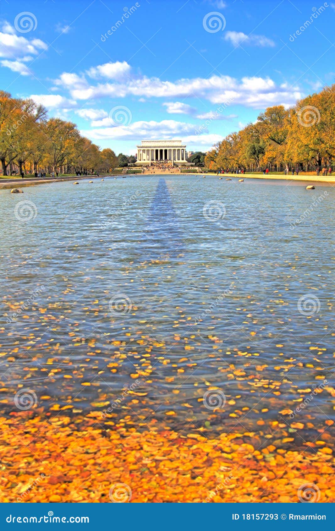 Lincoln Memorial and Reflecting Pool Stock Image - Image of colors ...
