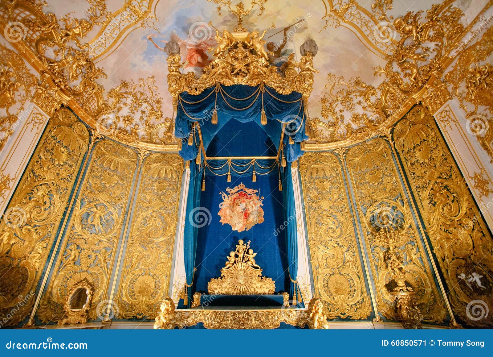 Linderhof Palace Bedchamber Stock Image - Image of baldachin ...