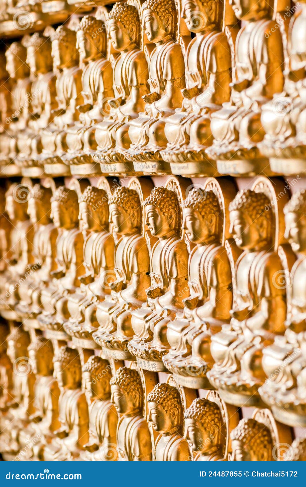 The Line Forming of Buddha Image Stock Image - Image of lengnoeiyi ...