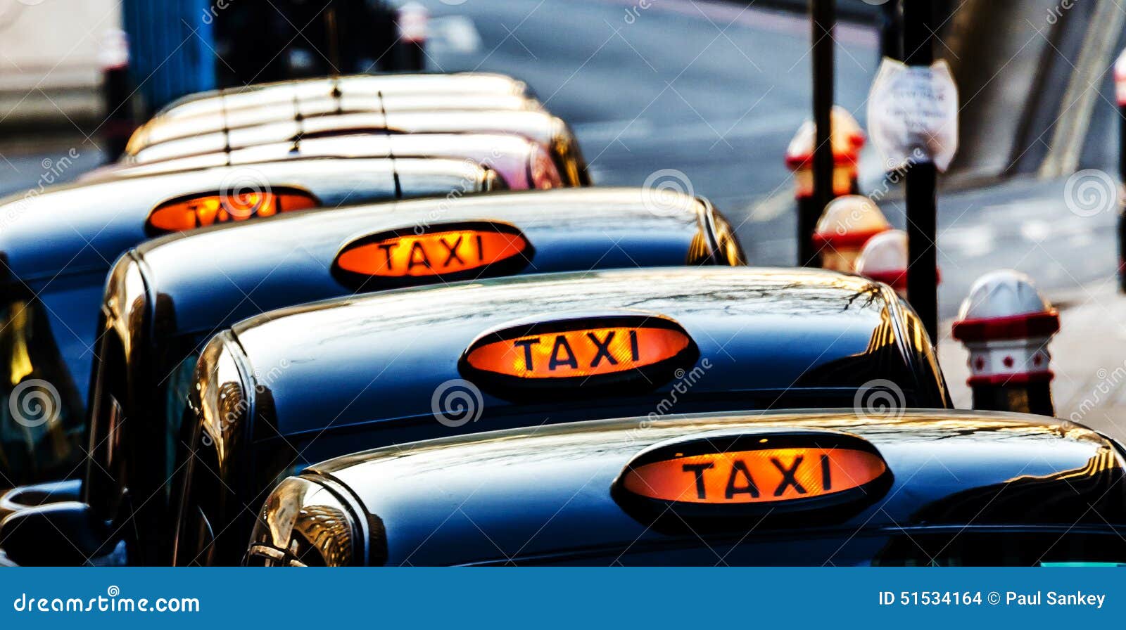 Line of London Taxi Cabs stock photo. Image of taxis - 51534164