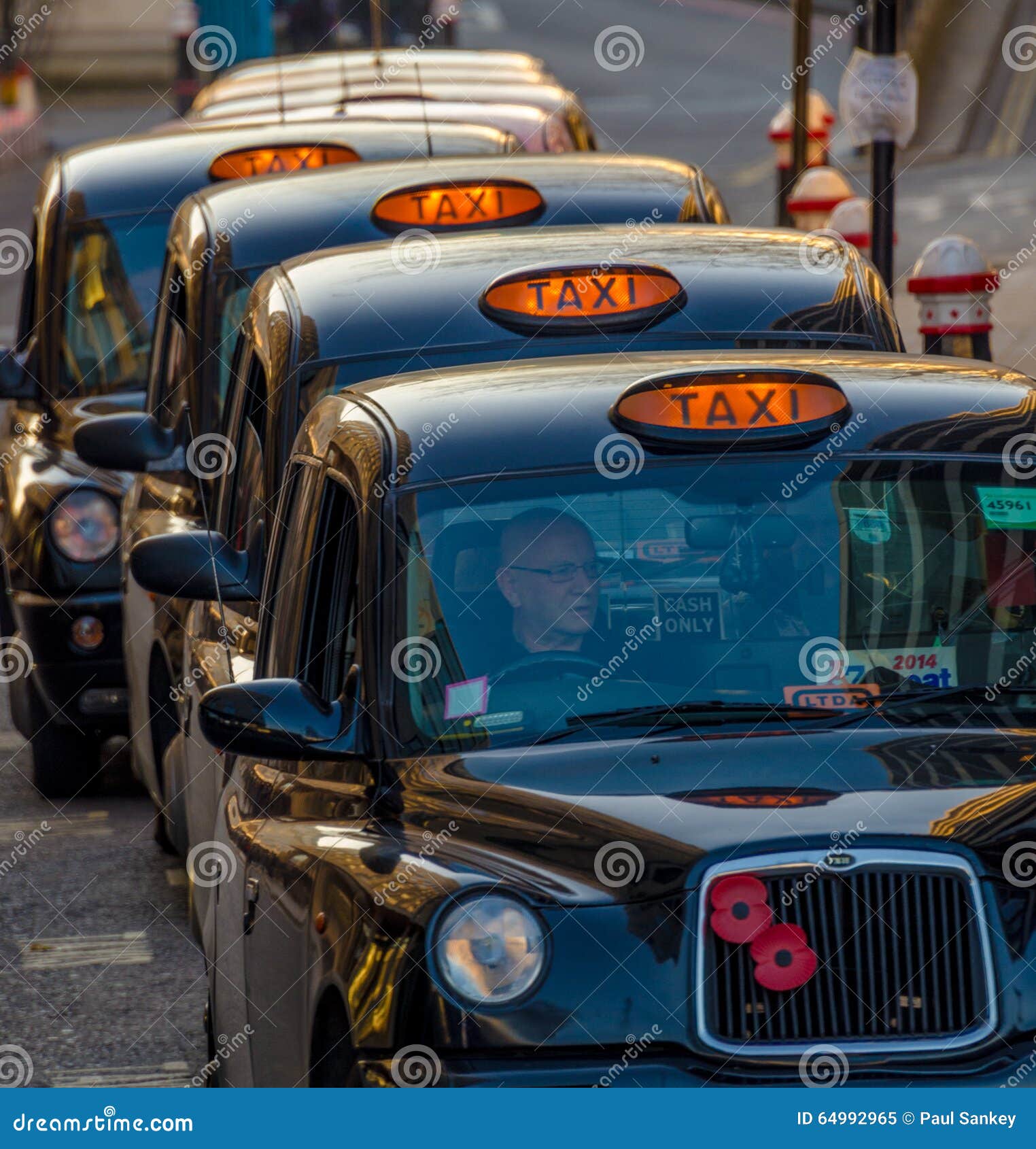 Line of London Taxi Cabs editorial image. Image of public - 64992965