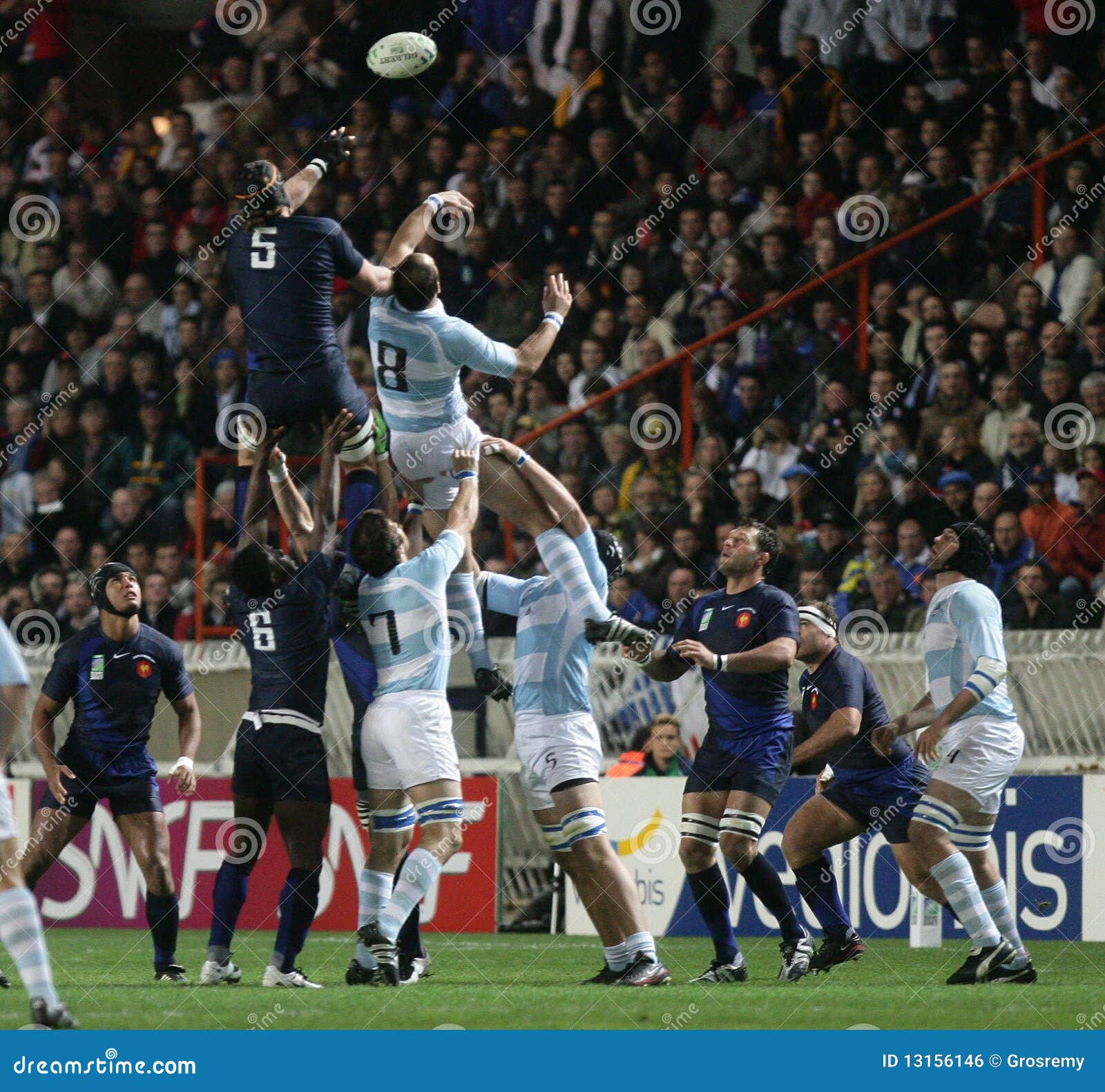 Line-out editorial photo. Image of rugby, team, world - 13156146