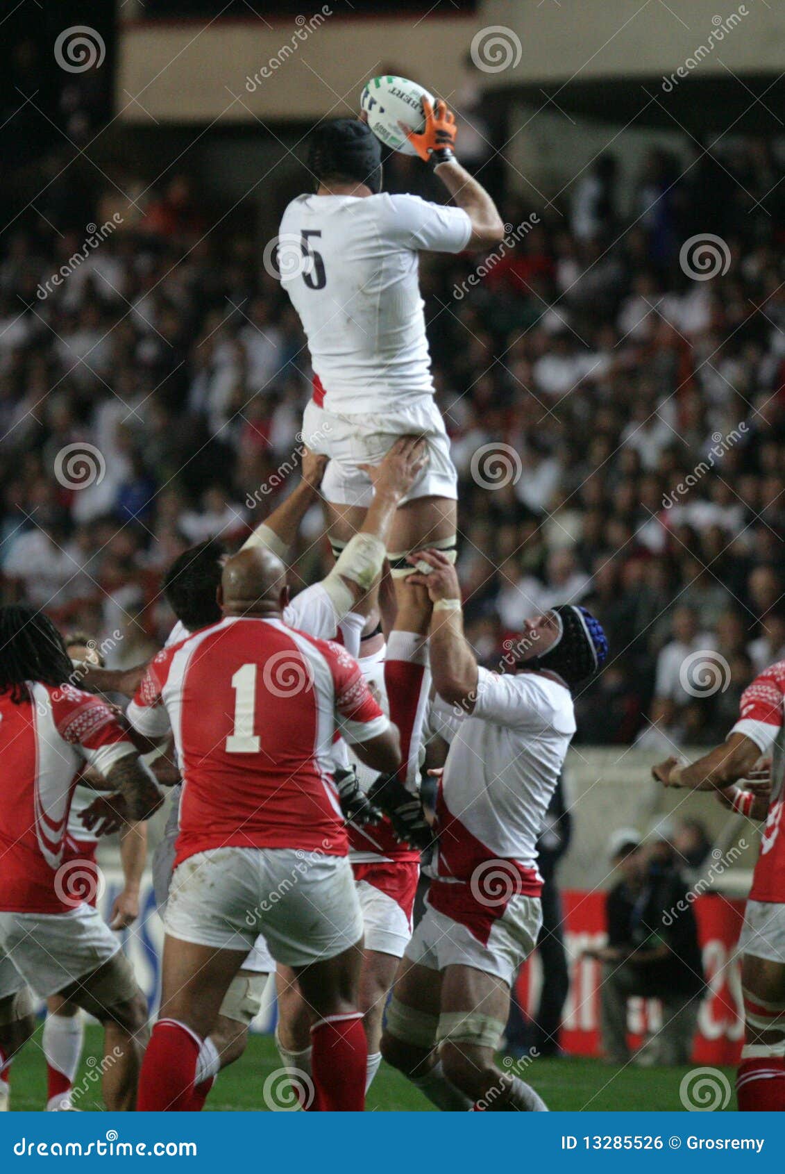 Line-out editorial photo. Image of group, games, team - 13285526