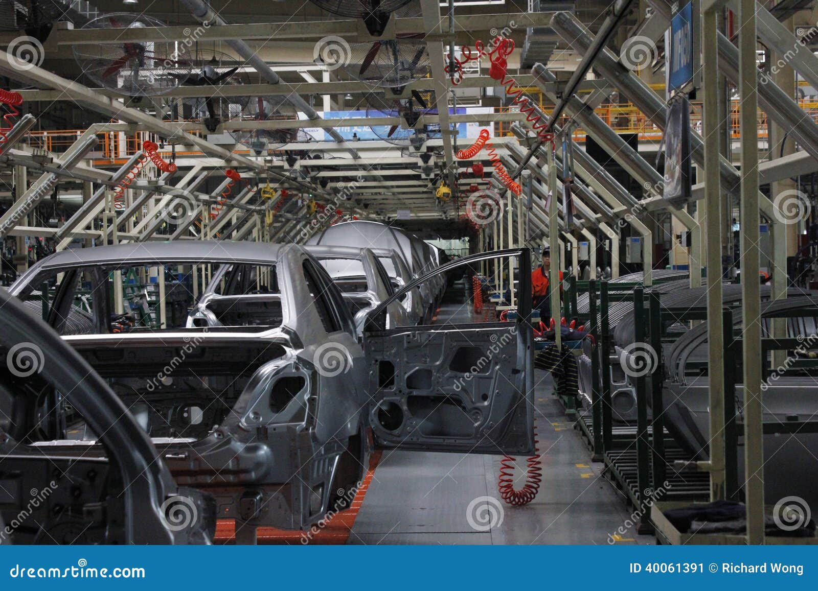 The Line of Body-in-white Assembly Editorial Photo - Image of site ...