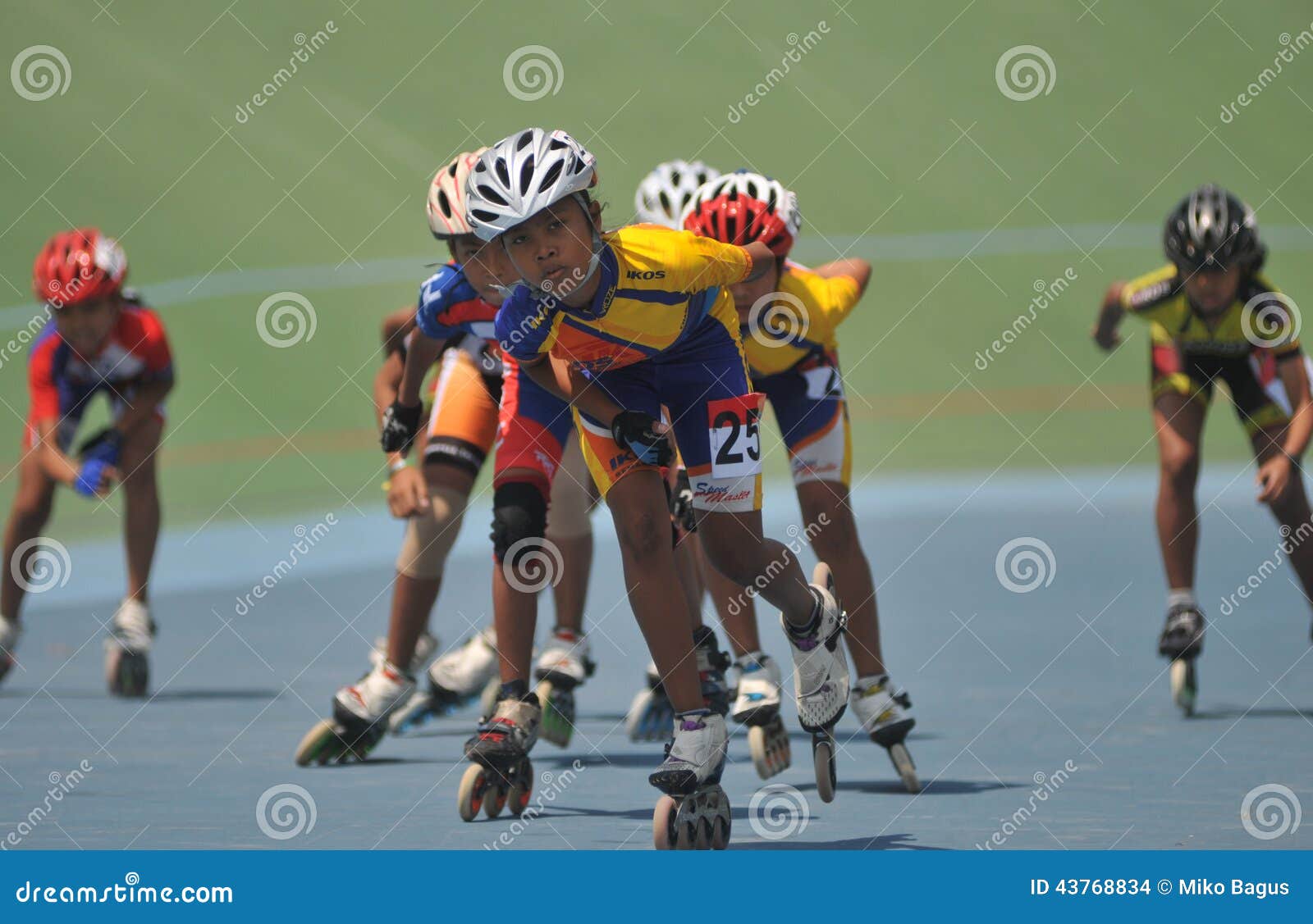 In Line Skate Competition editorial stock image. Image of sport - 43768834