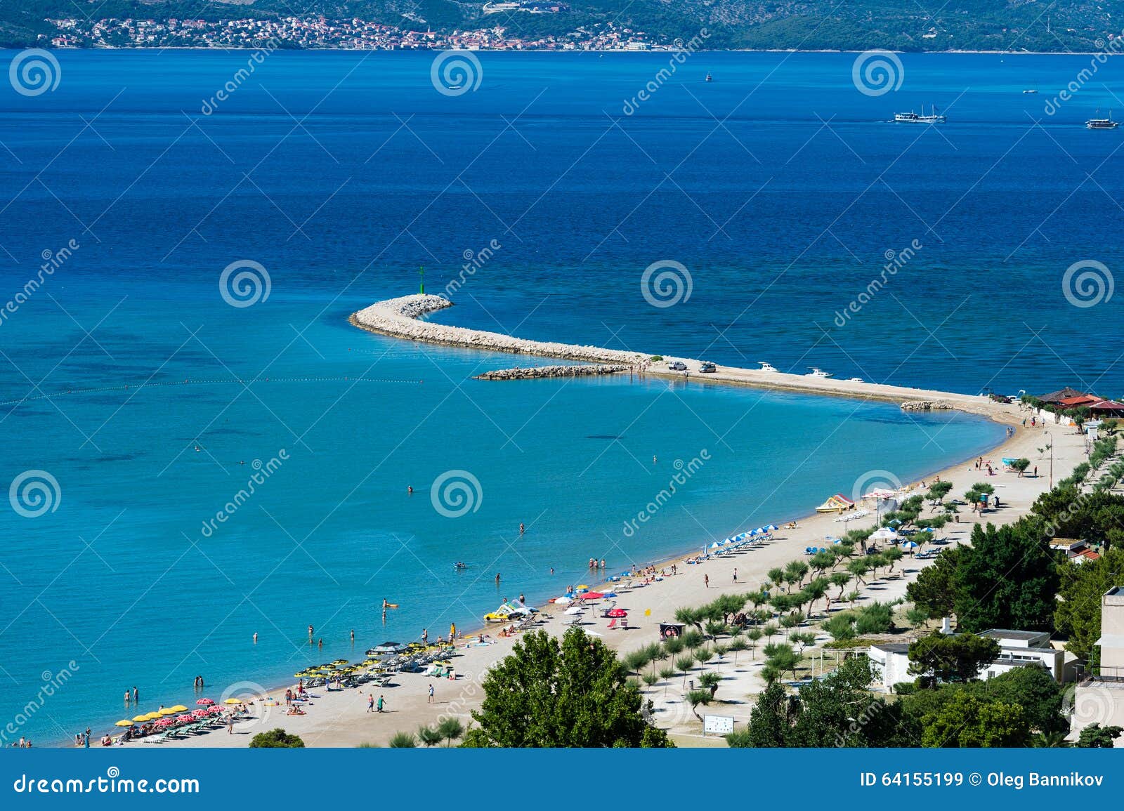 Linea Costiera Adriatica in Omis, Croazia Immagine Stock - Immagine di ...