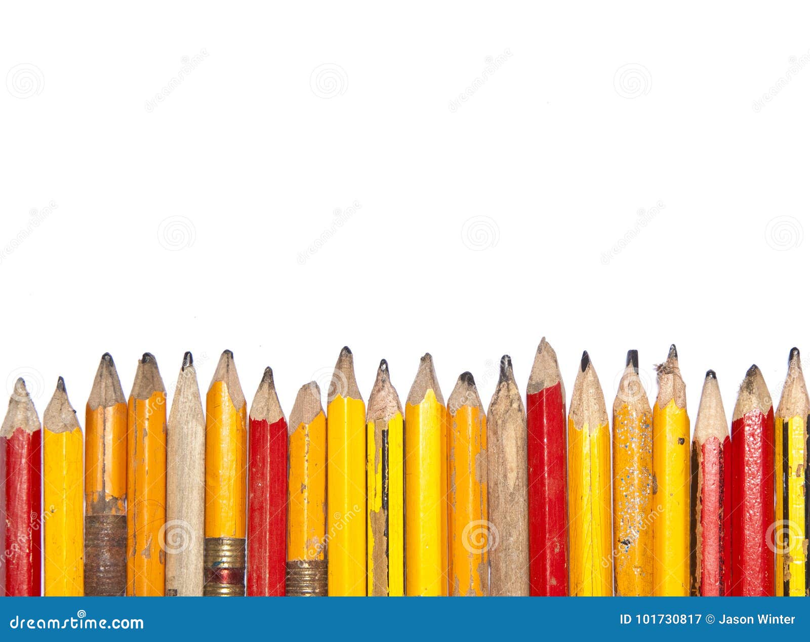 Linea Irregolare Delle Vecchie Matite Immagine Stock - Immagine di ...