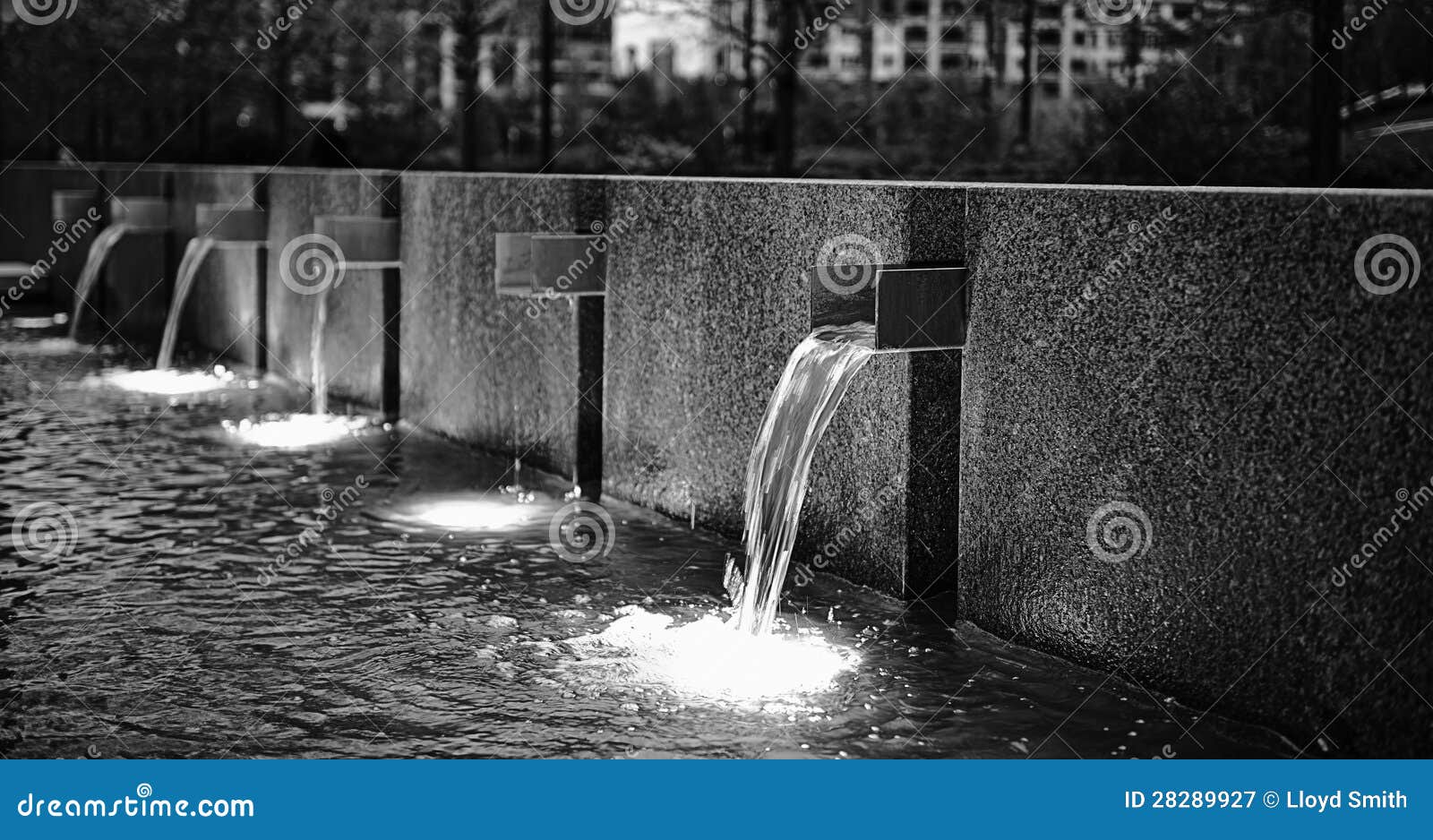 Linear Fountains stock image. Image of fountain, lights - 28289927