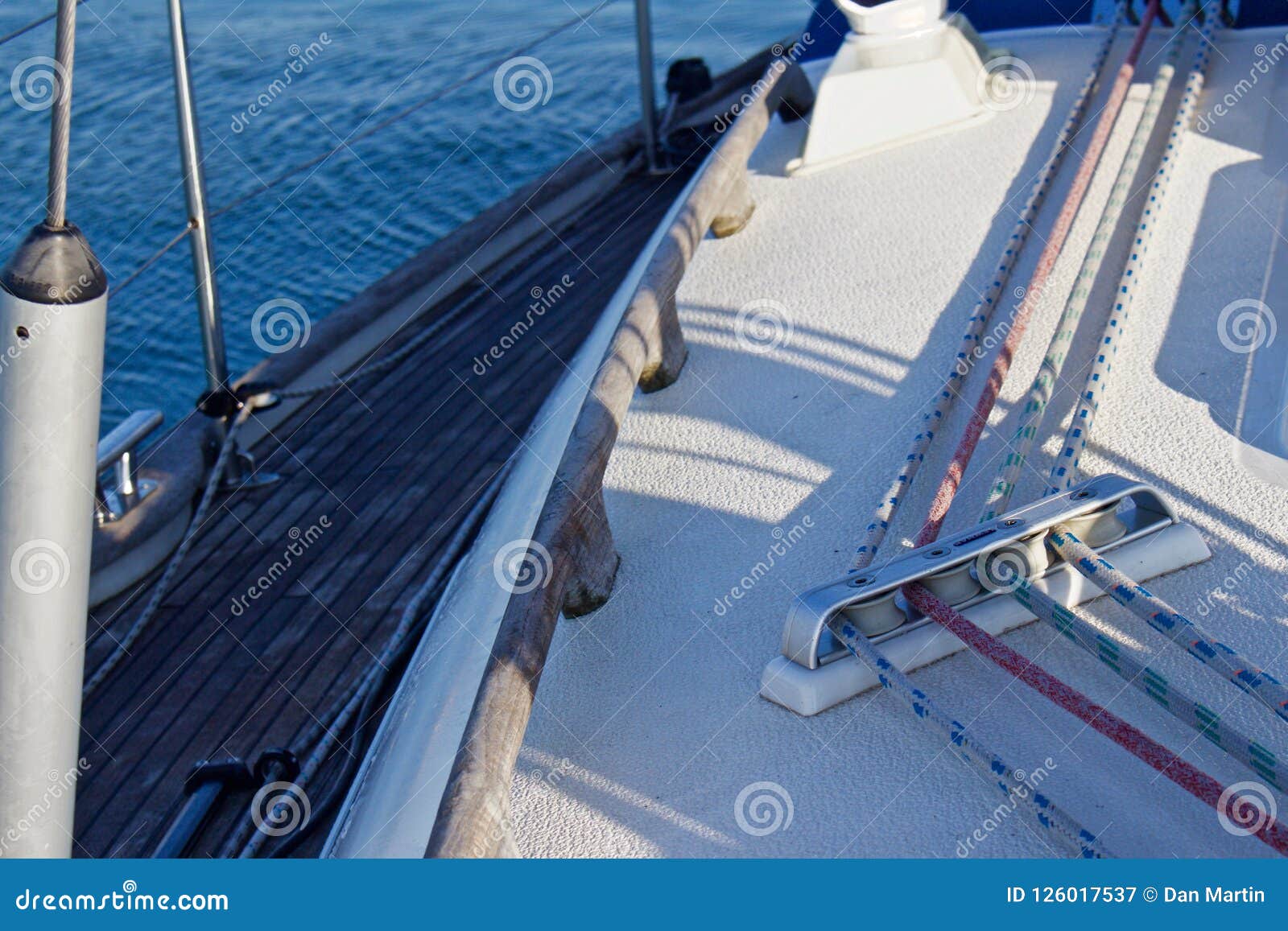 Lines and Bow of a Sailboat Stock Image - Image of boat, foresail ...