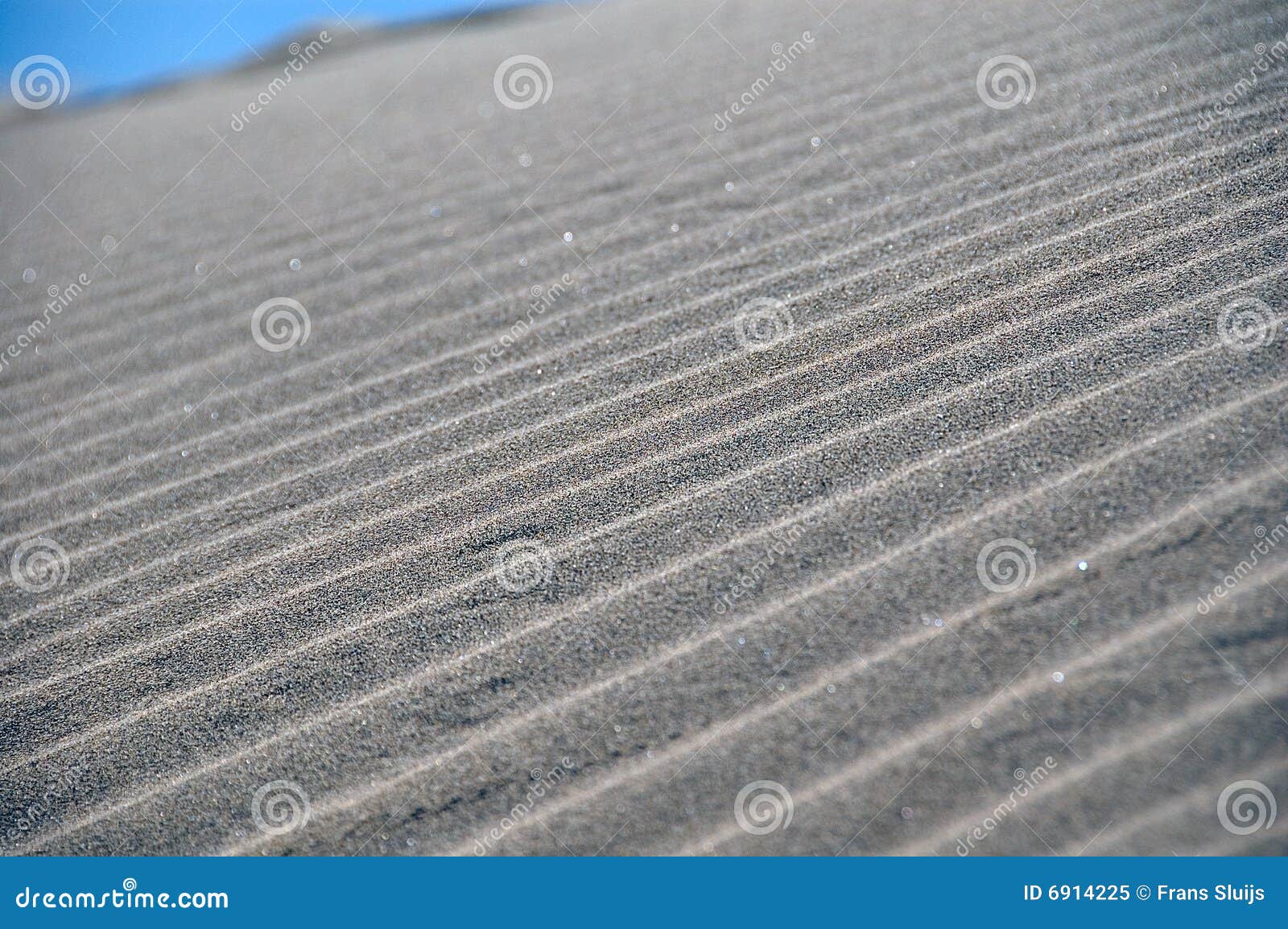 Lines in the sand stock image. Image of color, desert - 6914225