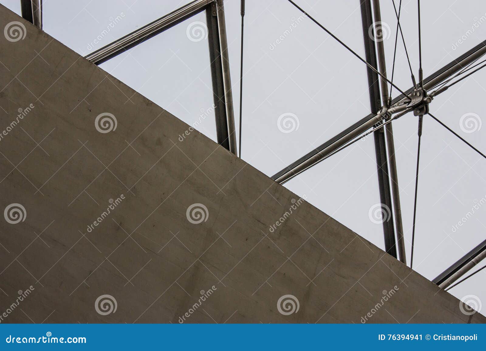 Lines editorial photo. Image of architecture, lines, louvre - 76394941