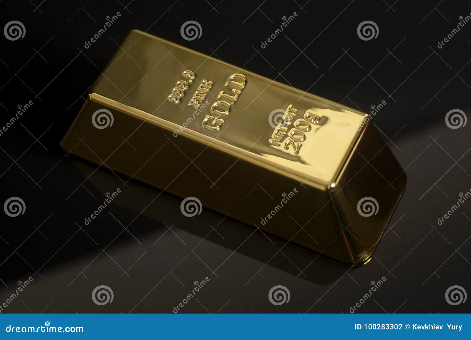 Lingot d'or photo stock. Image of métal, riche, barre - 100283302
