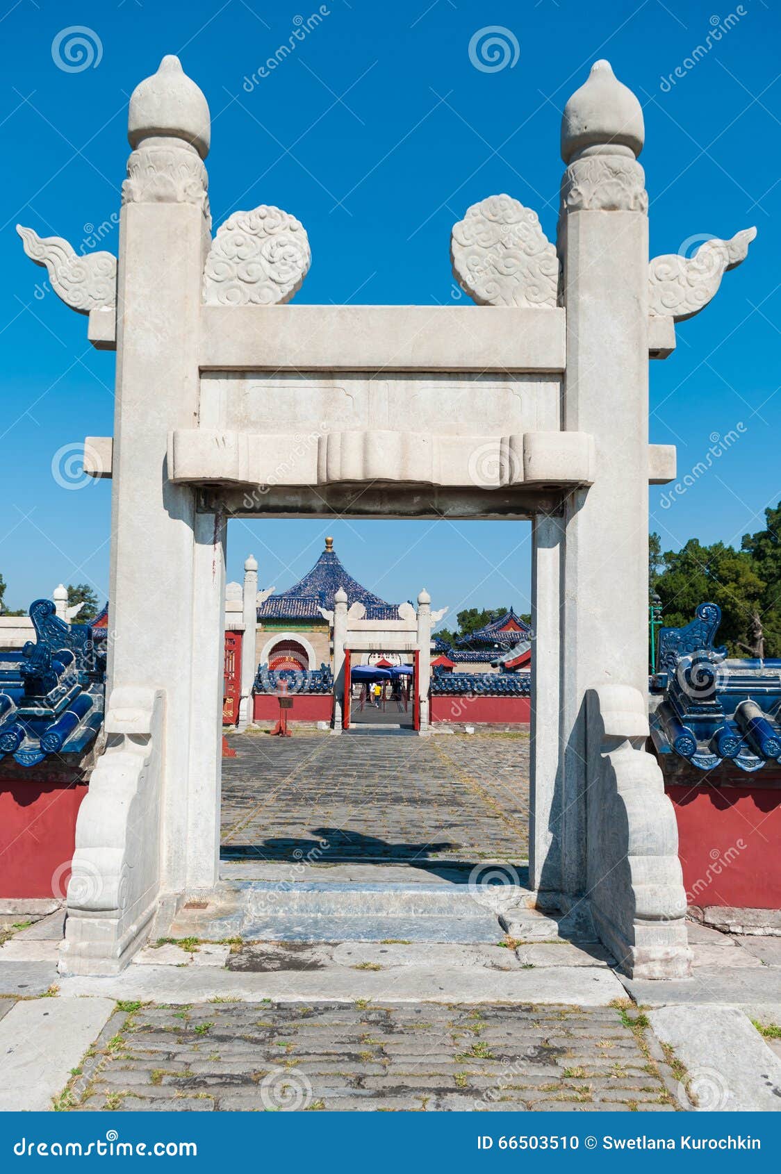 Lingxing Gate of the Circular Mound Altar in the Complex the Temple of ...