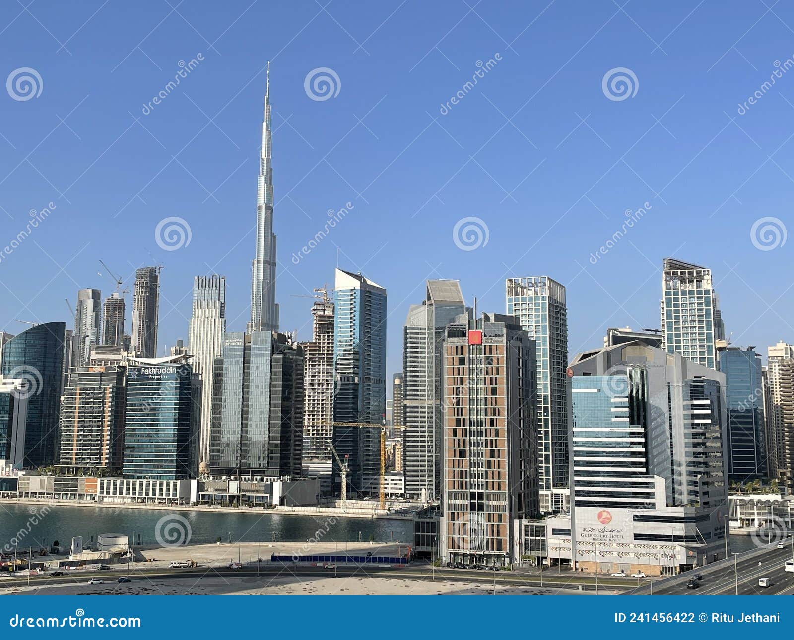 Linha Do Horizonte Dubai Com Burj Khalifa Fotografia Editorial - Imagem ...