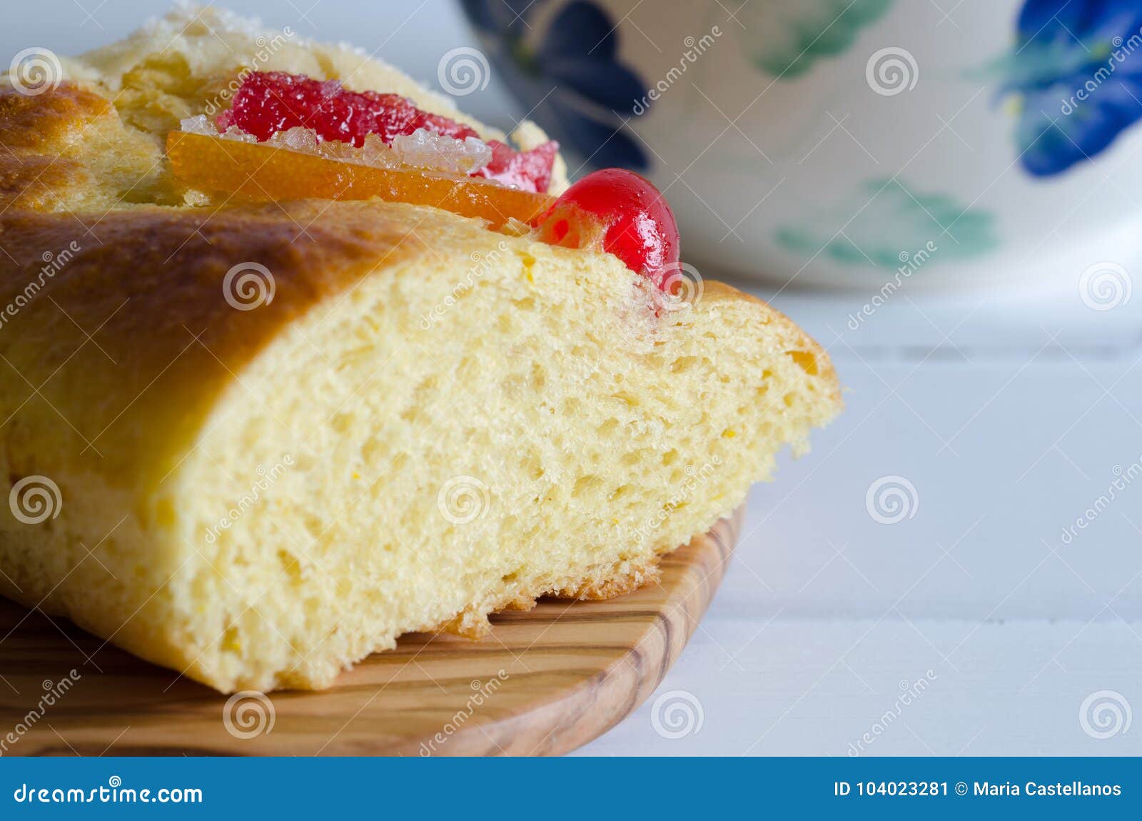 Linha Dos Reis Com Chocolate Imagem de Stock - Imagem de fruta ...